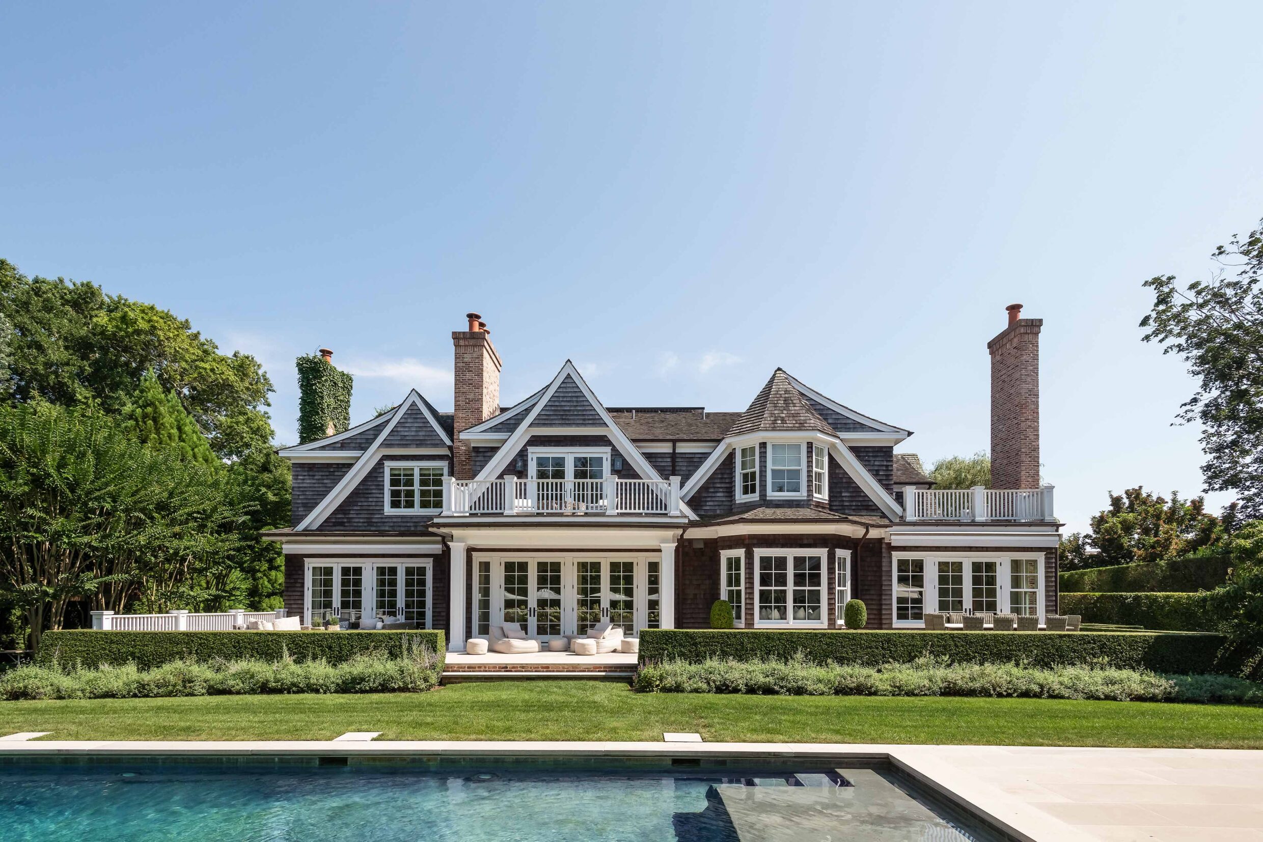 Bespoke Real Estate - Cobb Isle Road, Water Mill, NY